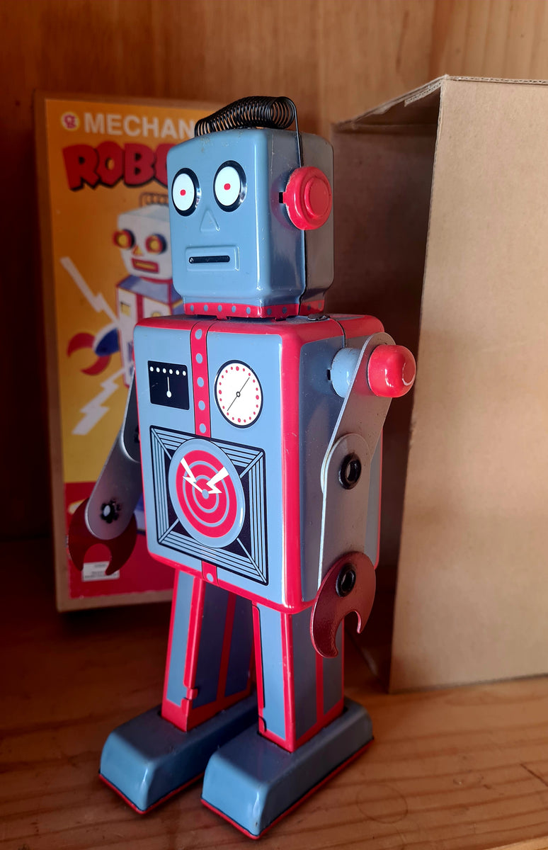 Vintagepickers Mechanical Robot. – vintagepickers
