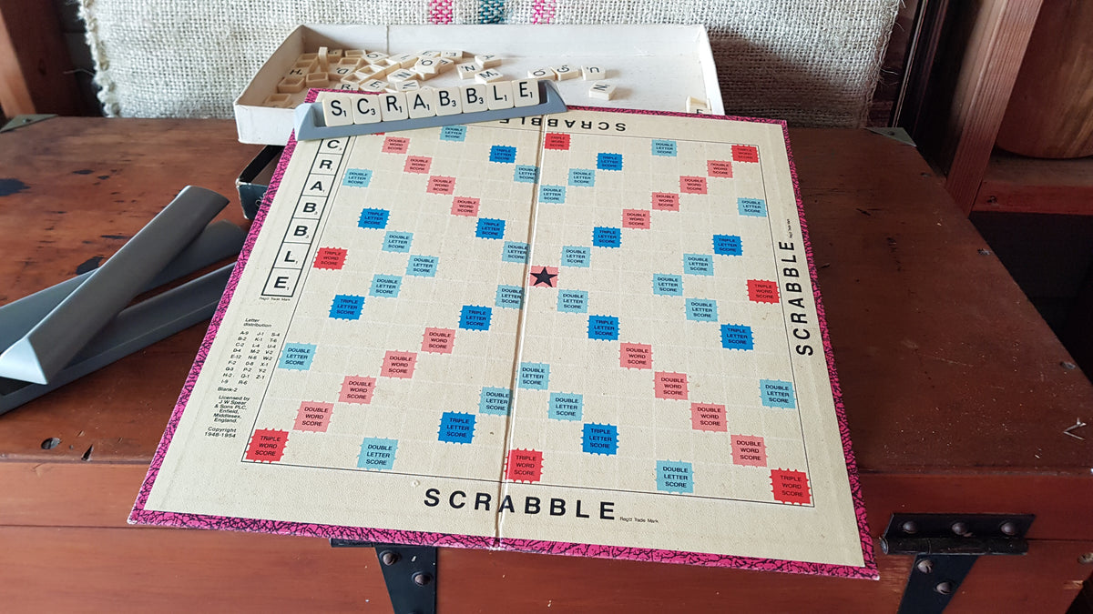 Vintagepickers Collectable Games , Old Scrabble game . – vintagepickers